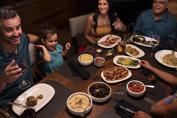 Double Cut Steak House | Kalahari Resorts & Conventions